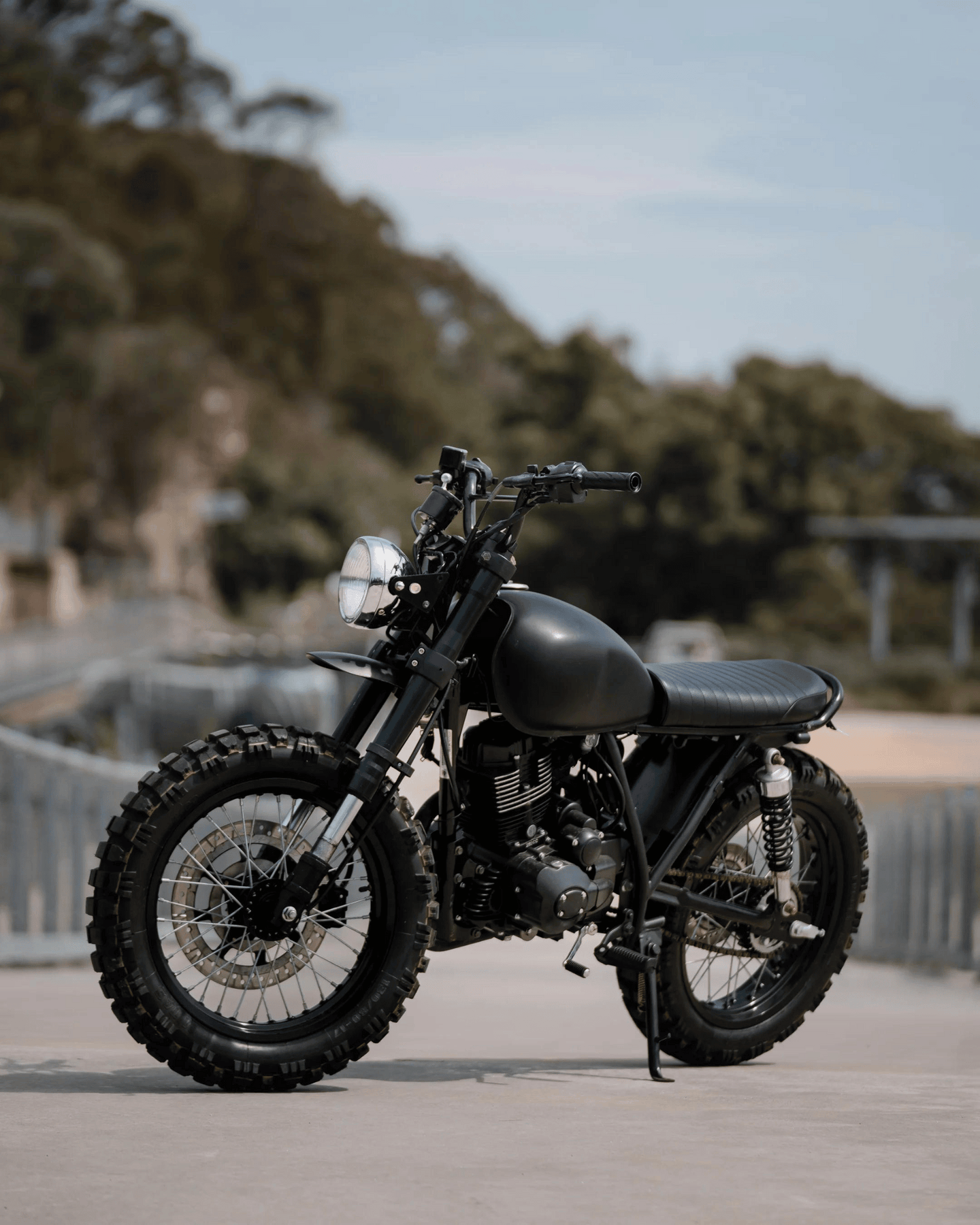 Mad Max (7/8") High Rise Scrambler Handlebar | Cafe Racer Club
